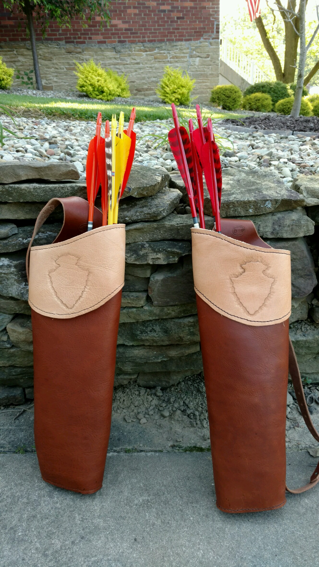 Right & Left Large Back Quivers – dwfleatherartistry.com